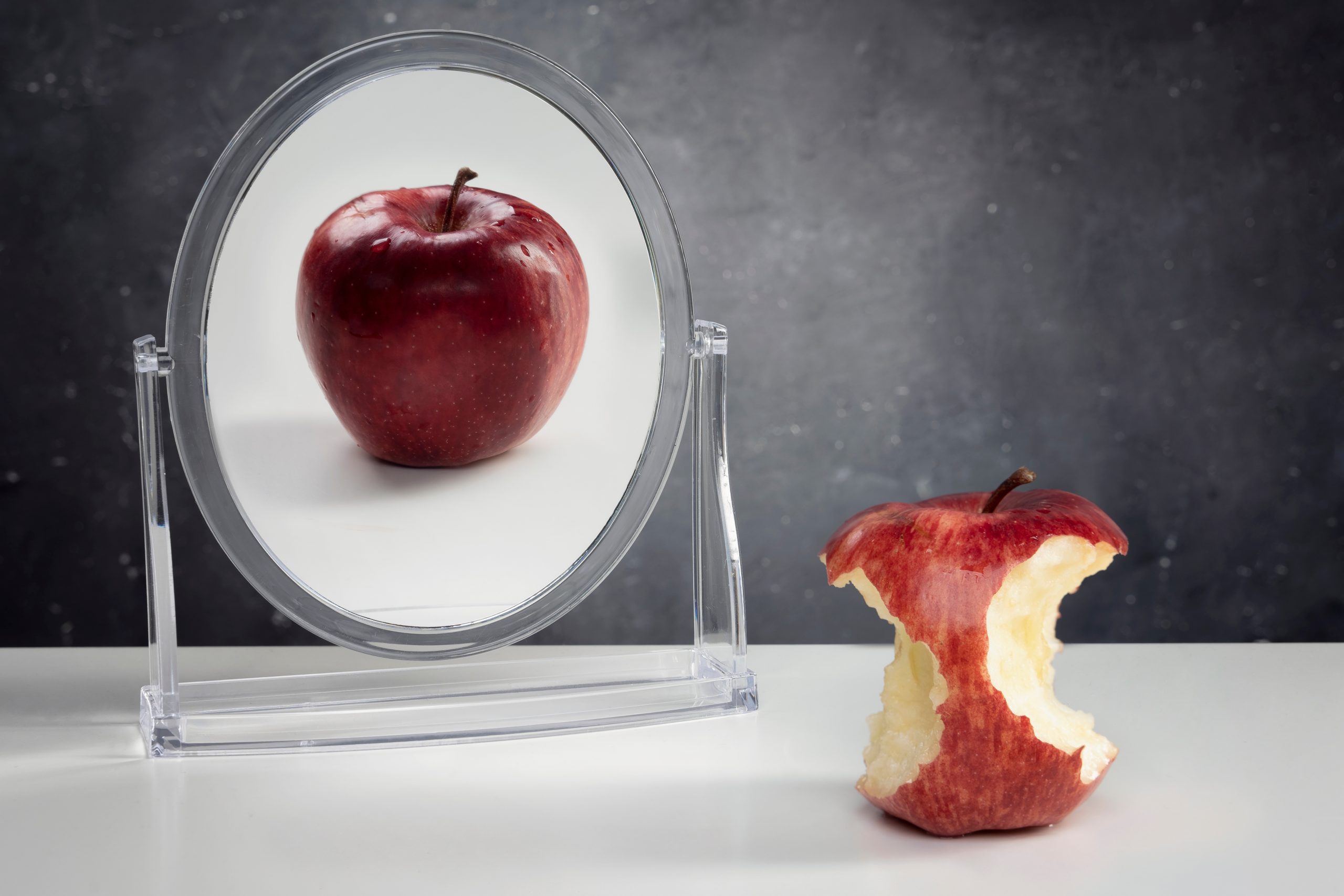 Anorexia Mirror Apple